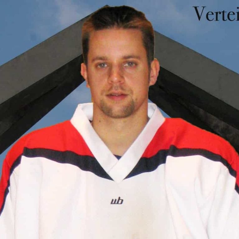 Dimbat ・ Dennis – FASS Berlin Eishockey